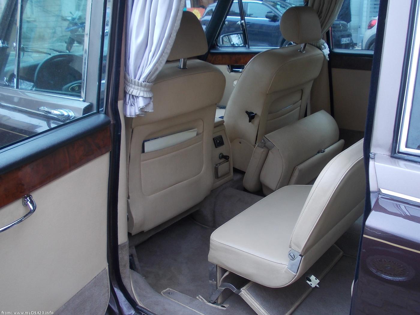 French limousine with special interior p3_Interior(l)