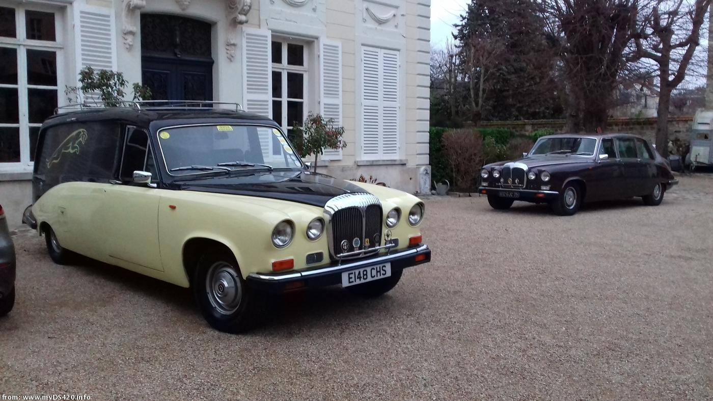 French limousine with special interior p28_Yard(l)